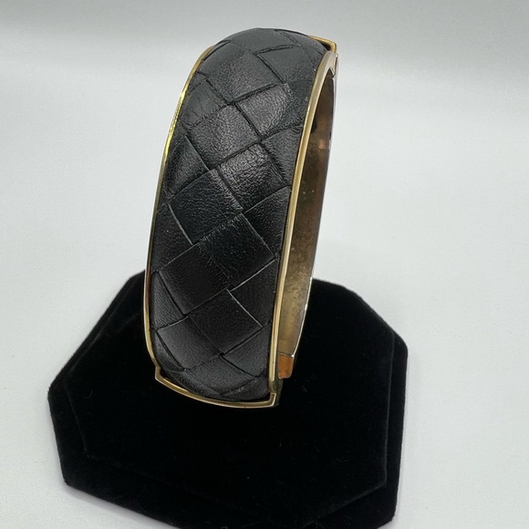Joan Rivers | Jewelry | Joan Rivers Gold Black Leather Bracelet | Poshmark